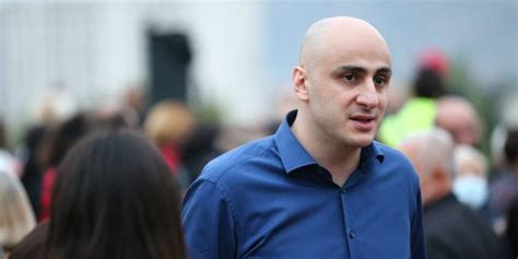 პირველი ნაბიჯები მსოფლიო მოდის ინდუსტრიაში” რას აქვეყნებს ნიკა მელია News Ge