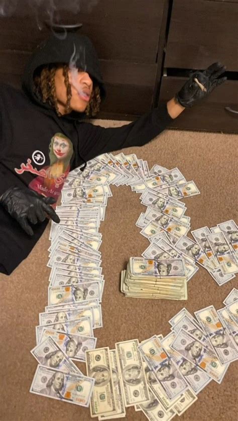 Pin By Heluvvsmya On Money Pfp Mood Pics Money Money And Happiness