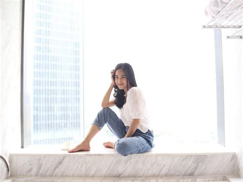 Intip Ootd Ala Tamara Tyasmara Gayanya Kece Banget Dream Co Id