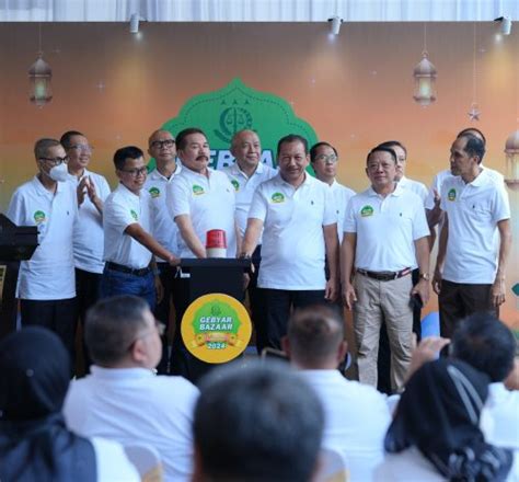 Jaksa Agung Bakti Sosial Kejaksaan RI Peduli Dan Gebyar Bazar