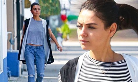 Mila Kunis Flashes Stomach In Striped Cropped T Shirt In Los Angeles
