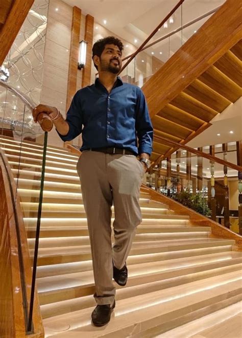 Vignesh Shivan Height Weight Age Spouse Facts Biography