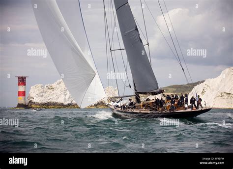 J Class Lionheart Nl Three J Class Yachts Race Around The Isle Of