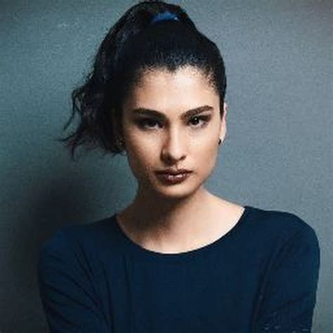 Valeria Ochoa Youtube