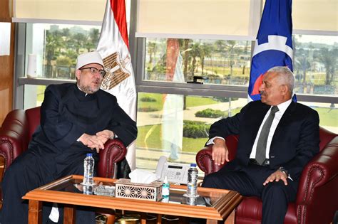 وزير الأوقاف قواتنا المسلحة هي درع الوطن وسيفه ودائمًا على العهد