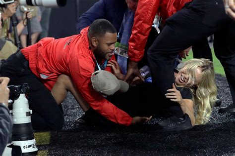 Super Bowl Streaker Kelly Kay Says Stadium Security Injured Her