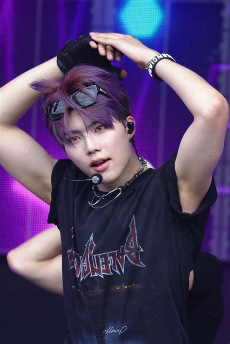 박건욱 Parkgunwook 건욱 Gunwook Zerobaseone Zb1 Artis Gambar Bts Gambar