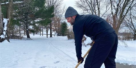 Health Expert Gives Snow Shoveling Safety Tips