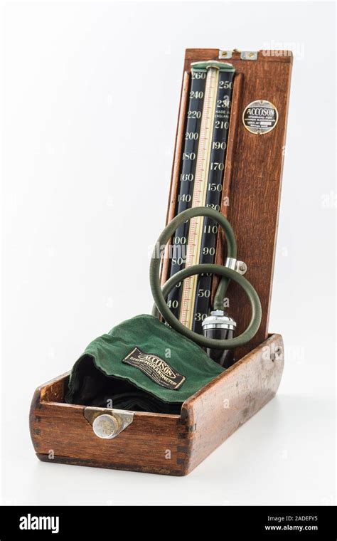 Accoson Sphygmomanometer 20th Century Sphygmomanometers Are Used To