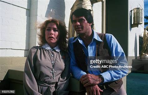 Hot Sexy Cassie Yates Bikini Pics