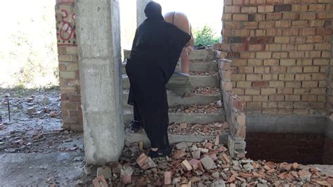 Arab Wife Outdoor Sex With German Expat In Dubai امرأة سورية تزني مع