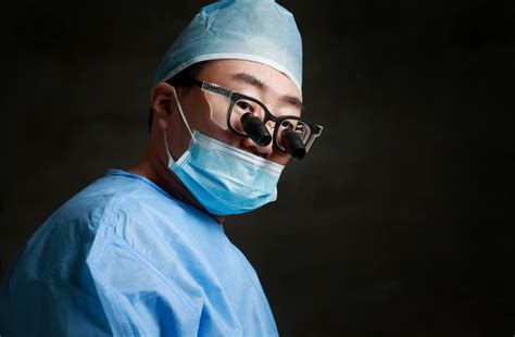 양산강남의원 피부를 칙칙하고 거뭇하게 만들던 색소 들은 안녕 다시 피부를 밝게 만들어 봐 다양한 색소레이저 를 보유한 양산강남의원 에서 만나볼 수 있어 좋은