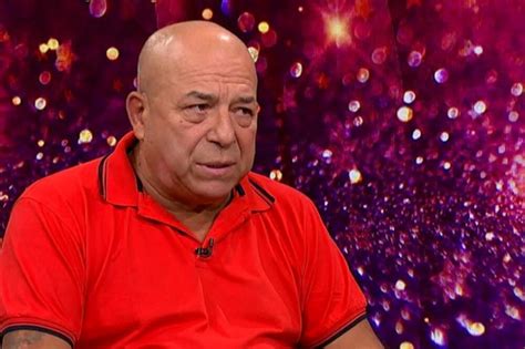 Jedem Kilo Hleba I Mleko 3 Dana A Ona Prima 300000 Dinara Pevač Na Rubu Egzistencije