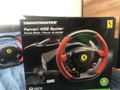 Волан с педали за игра Thrustmaster Ferrari 458 Spider за Xbox One с