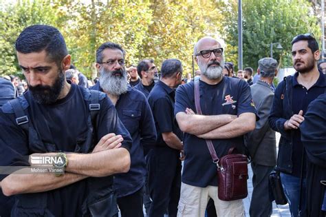 گریه های هوتن شکیبا و سحر دولتشاهی در مراسم تدفین آتیلا پسیانی تیپ