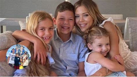 Evangelina Anderson Visitó Disney Junto A Sus Hijos Caras
