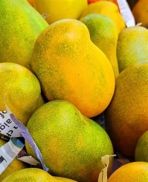 Chemical Free Pedda Rasalu Pulpy And Sweet