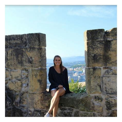 Campus Crew Julia Grady • Leadabroad