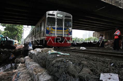 Jalur Krl Bisa Dilintasi Antara Foto