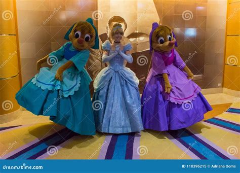 Cinderella Suzy And Perla Editorial Image Image Of Preludes 110396215