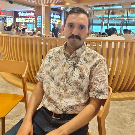 Bakhtiar Agha Medium