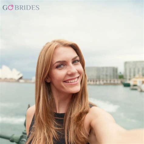 Hungarian Brides Find A Hungary Girl For Marriage