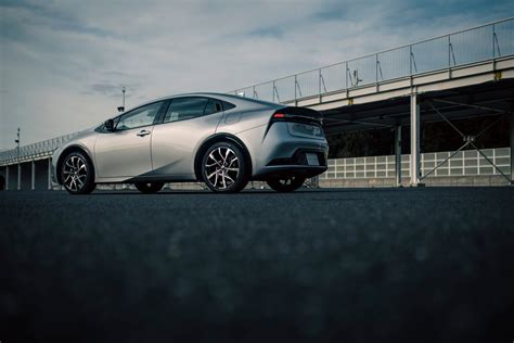 これはプリウスの高性能バージョンである！──新型トヨタ・プリウスphev試乗記 Gq Japan