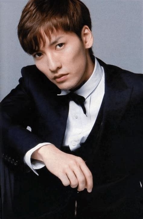 松浦亚弥婚后第7年迎来第三胎，与橘庆太恩爱19年交往