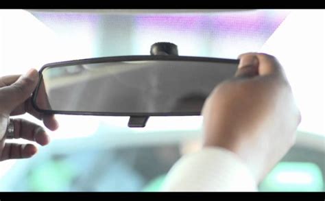 Como Regular E Ajustar O Retrovisor Do Carro