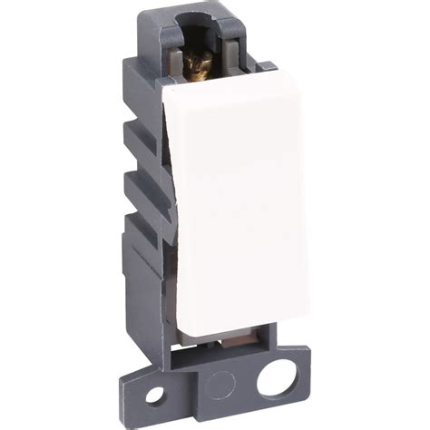 Click Mode Grid Module 10A 2 Way Retractive Toolstation