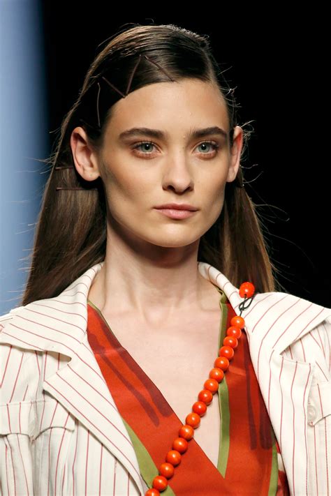 Menchén Tomàs Madrid Spring 2018 Fashion Show Vogue