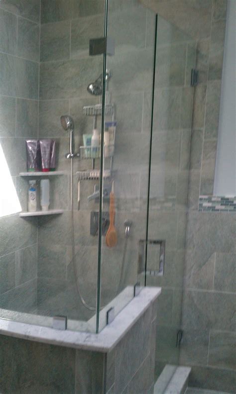 13x13 Porcelain Tile Installed In A Staggered Brickbond Pattern