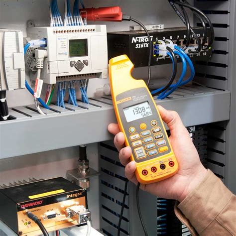 Fluke 773 Milliamp Process Clamp Meter Test4less