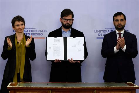 Presidente Boric Presenta Proyecto De Ley Contra Narcofunerales Que