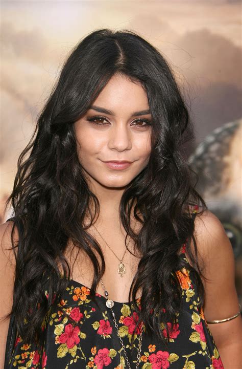 Beautiful Girls Vanessa Hudgens Gets Ridiculously Cute And Leggy