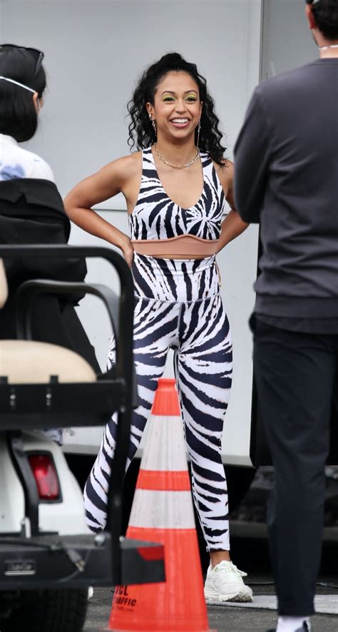 Liza Koshy Showed Off Her Dance Skills In Los Angeles 17 Gotceleb