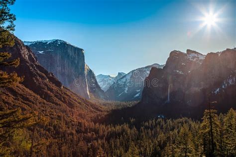 Afternoon Day On The Yosemite Tunnel View Yosemite National Park