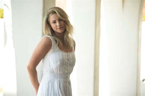 Lili Reinhart Actress 2020 Wallpaper Hd Celebrities 4k Wallpapers