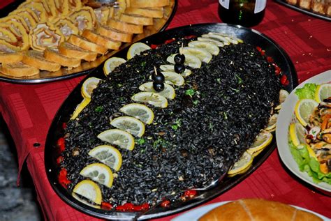 “risanski Makaruli” Bogata I Raznovrsna Trpeza Radio Dux