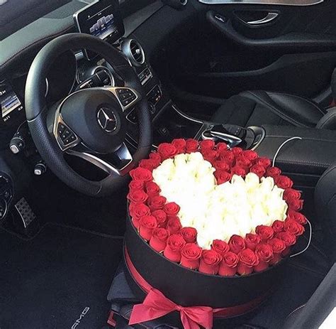 Капелюшна коробка Серце з троянд Доставка Flowers De Lux