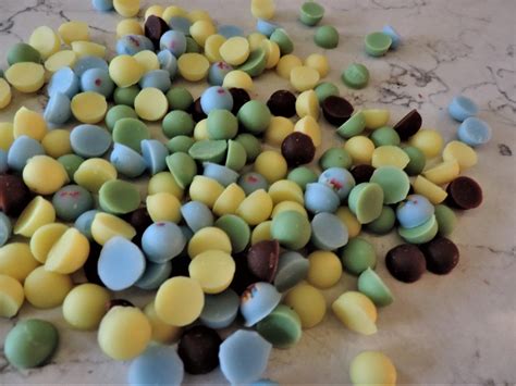 Strong Scented Soy Wax Melt Dots Hand Poured 4 Oz Wax Melt Dots For
