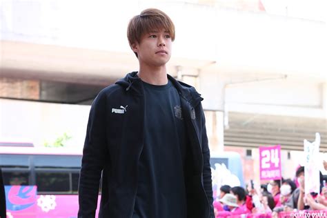 セレッソ大阪オフィシャル On Twitter ／ 423（日）柏レイソル 戦 選手たちが ヨドコウ桜スタジアム に到着しました