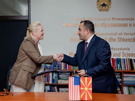 АГЕЛЕР И ШАЌИРИ ГО ПОТПИШАА МЕМОРАНДУМОТ ЗА ФУЛБРАЈТ ПРОГРАМАТА Гласот на Европа