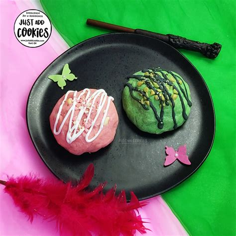 Pink Goes Good With Green Gourmet Stuffed Cookie Duo