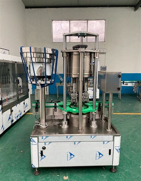 China Customized Automatic Bottle Capping Machine Suppliers