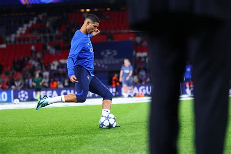 Champions League Hakimi And Psg Dominate Atalanta