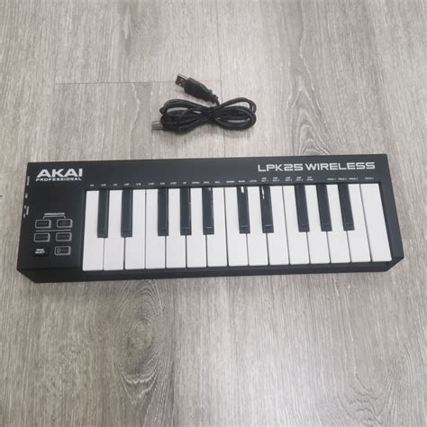 Akai Lpk 25 Wireless Midi Keyboard Controller Hobbies And Toys Music And Media Musical