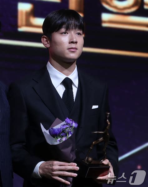 강원 양민혁 압도적 몰표로 K리그 신인상 수상 뉴스1