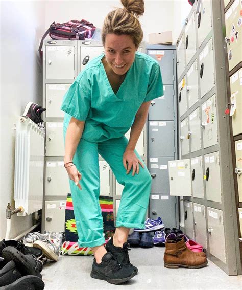 Stitch Fix May 2020 Review How To Wear Scrubs Fashionably