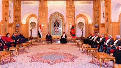 الرئيس السيسي يلتقي رجال أعمال عمانيين لتعزيز تنمية العلاقات التجارية